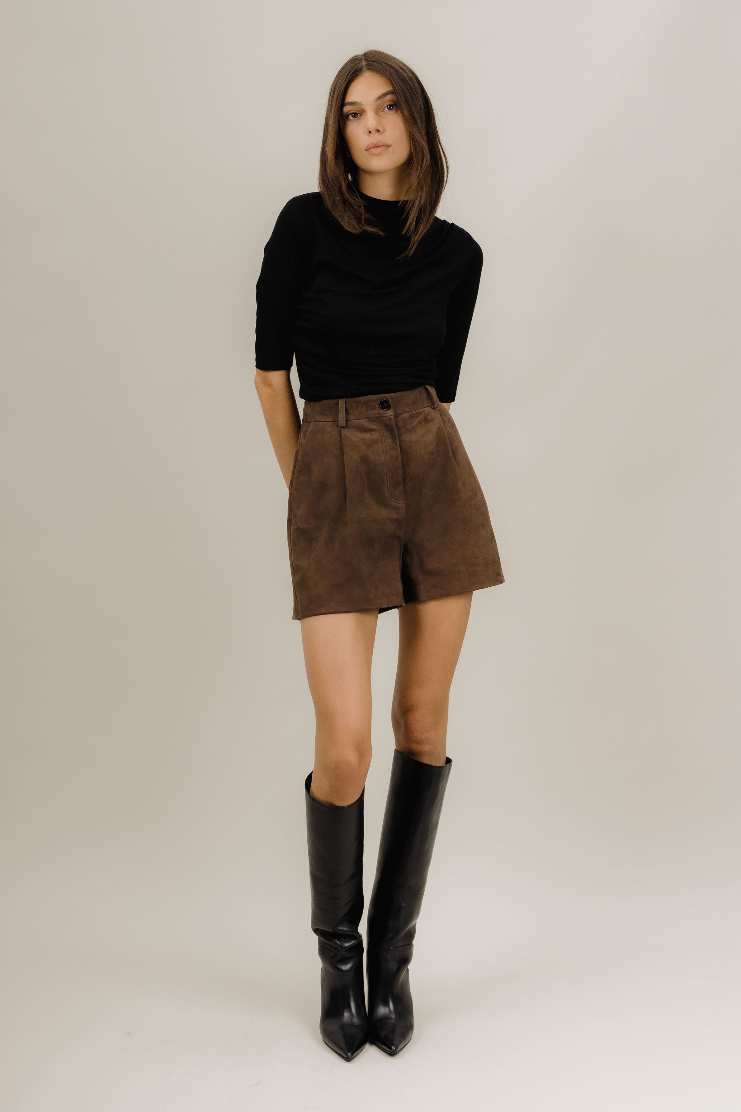 Jayla Suede